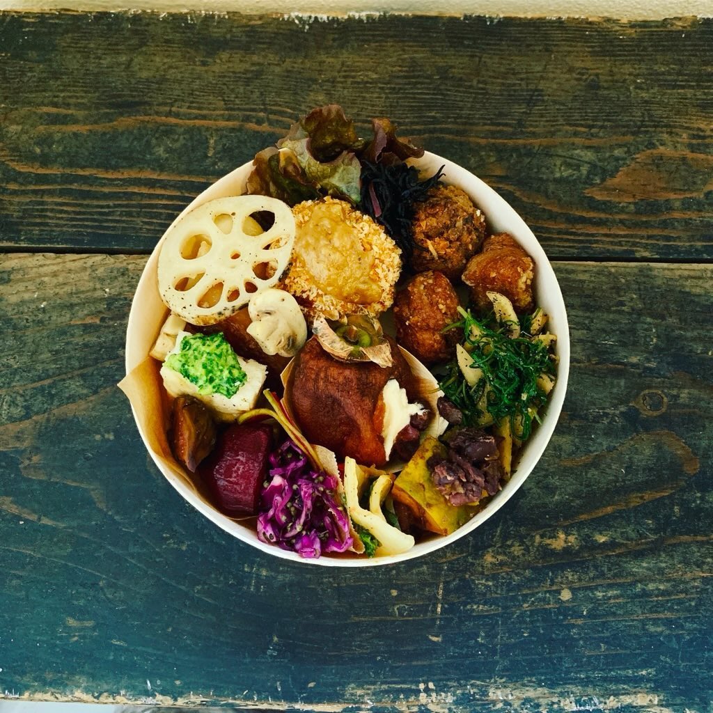 exhibition – scrumpcious / owasu mori